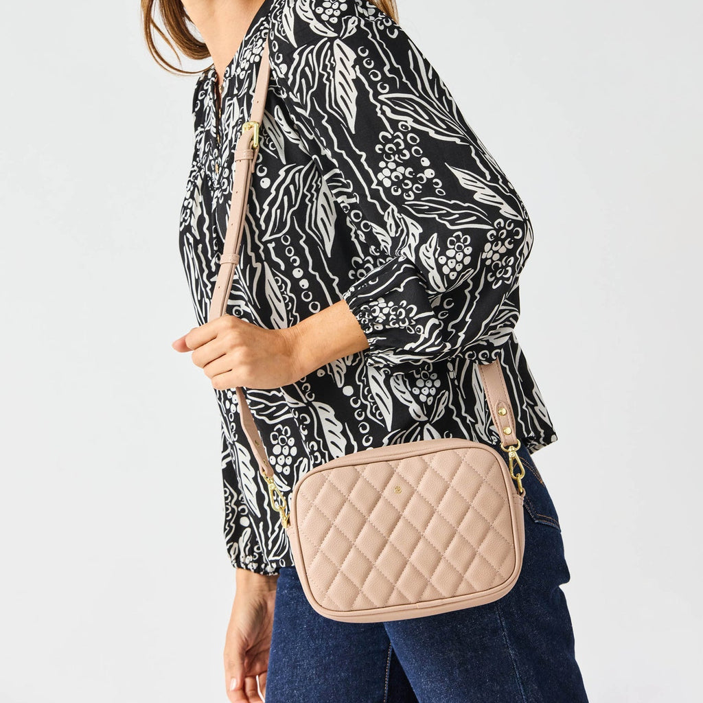 Quilted Crossbody | Tan – Fig
